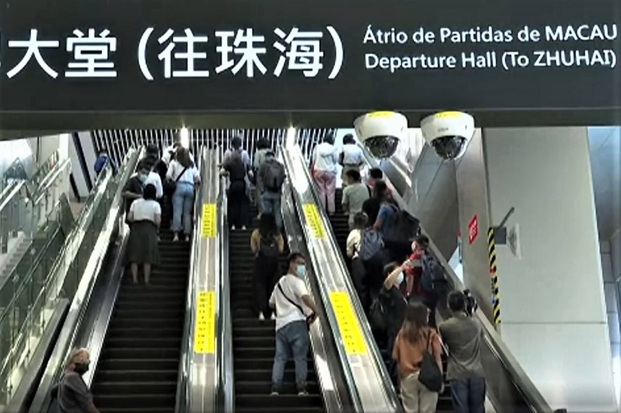 Immigration services between Zhuhai and Macau suspended until further ...