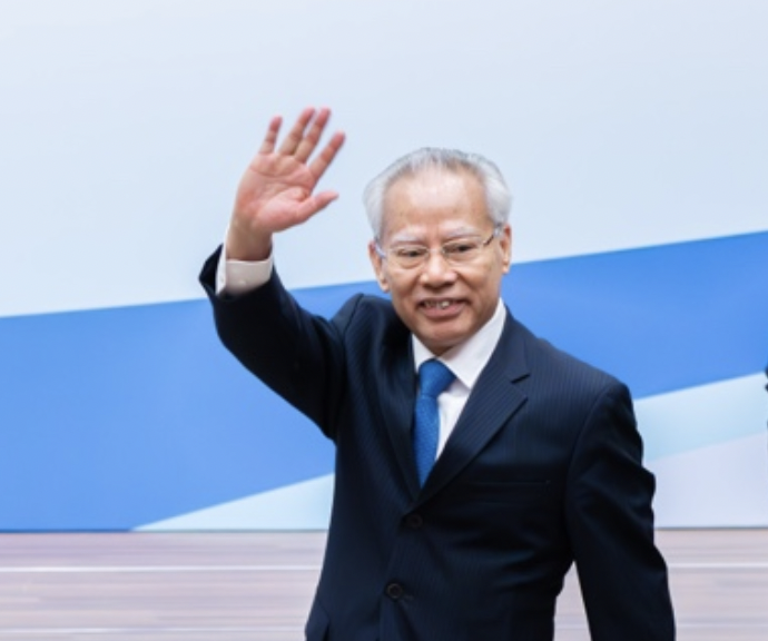 CE candidate yet to secure backing from all business and labour ...