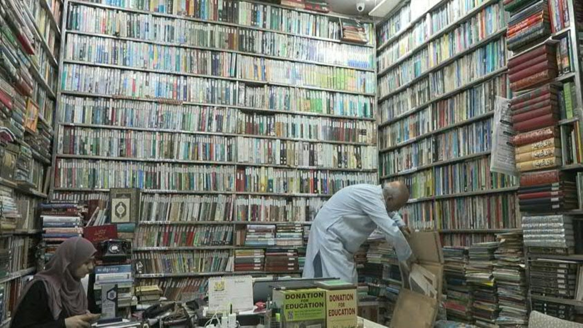 MBtv: Fading literature: Delhi's famed Urdu Bazaar on last legs | Macau ...